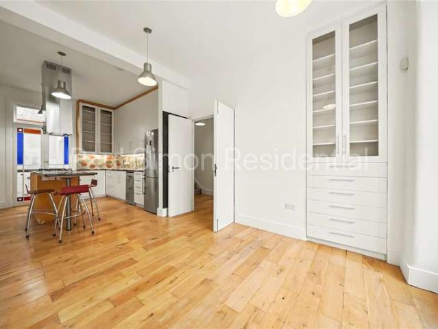 4 Bedroom Property