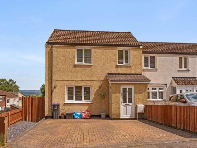 4 Bedroom Property
