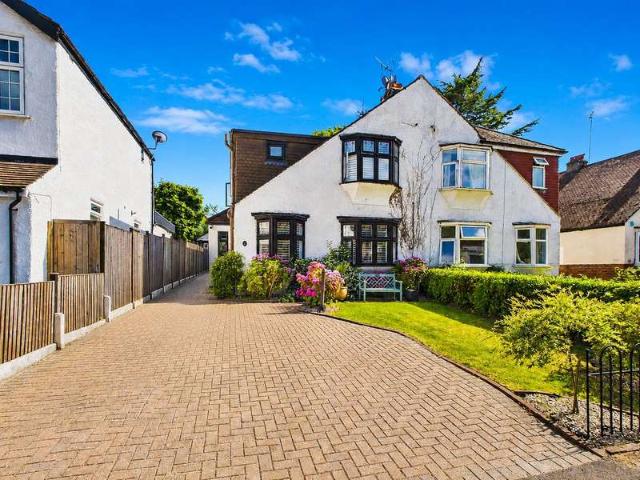 4 Bedroom Property