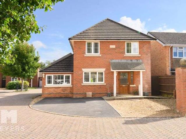 4 Bedroom Property