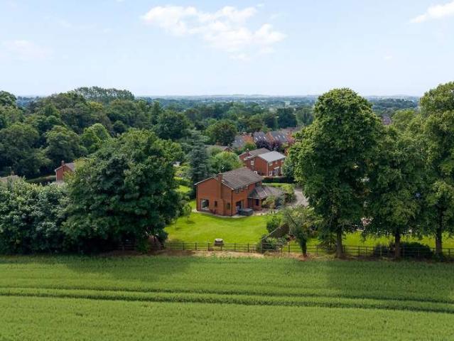 4 Bedroom Property