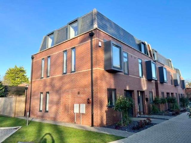 4 Bedroom Property