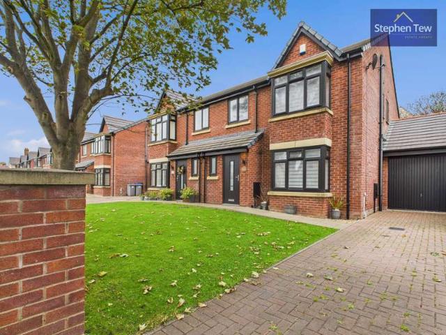 4 Bedroom Property