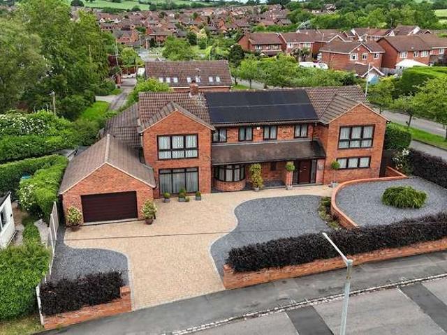 4 Bedroom Property
