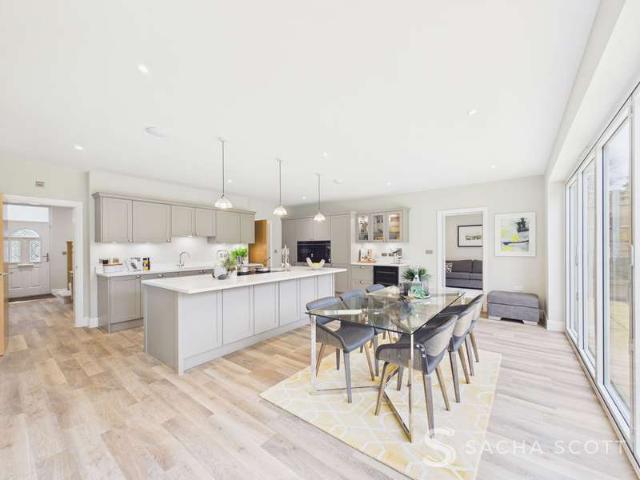 4 Bedroom Property