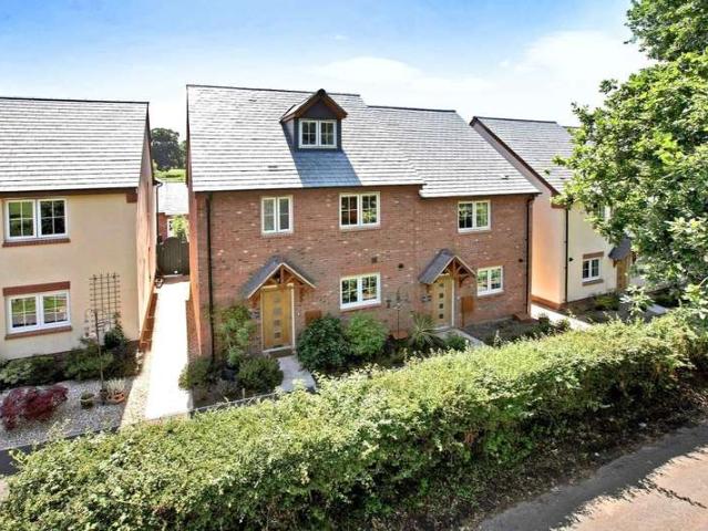 4 Bedroom Property