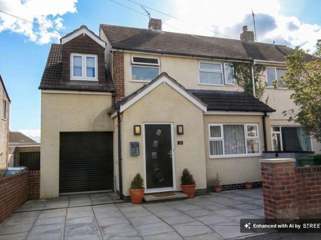 4 Bedroom Property