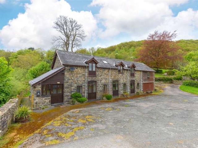 4 Bedroom Property