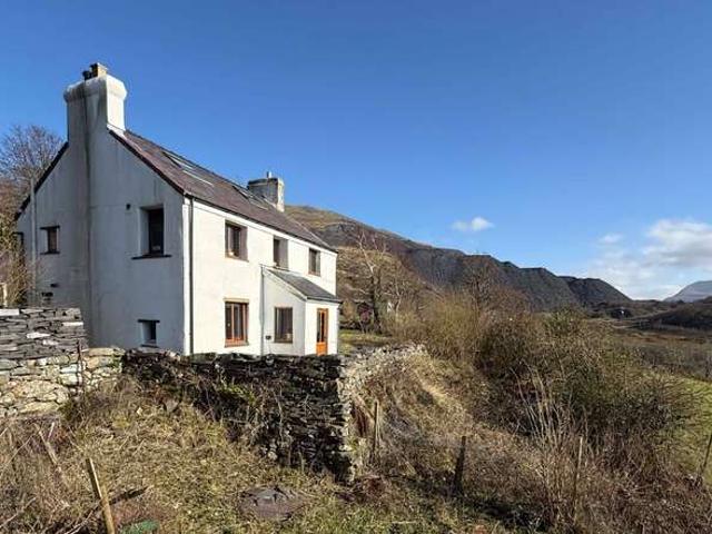 4 Bedroom Property