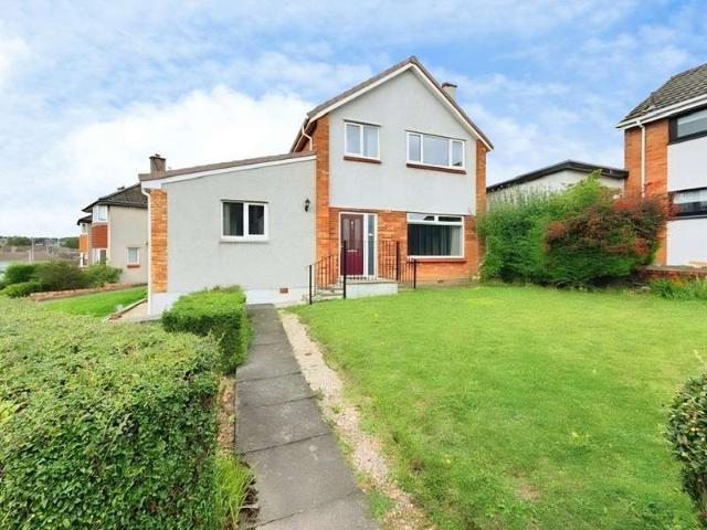 4 Bedroom Property