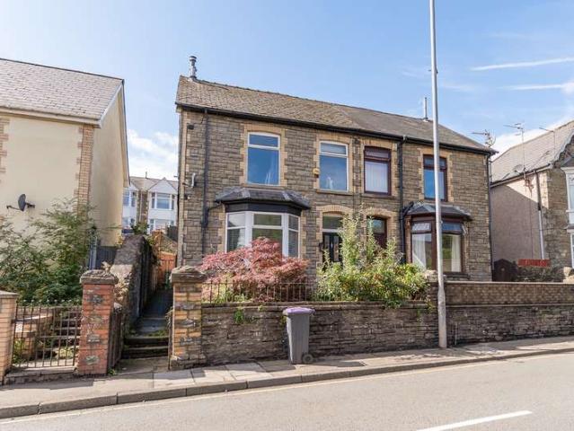 4 Bedroom Property