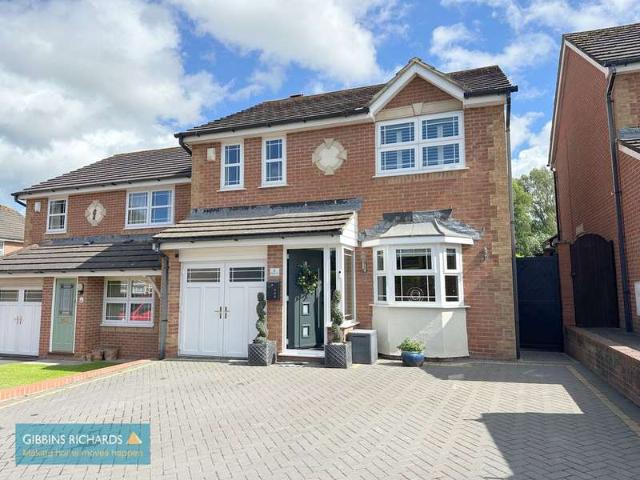 4 Bedroom Property