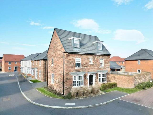 4 Bedroom Property