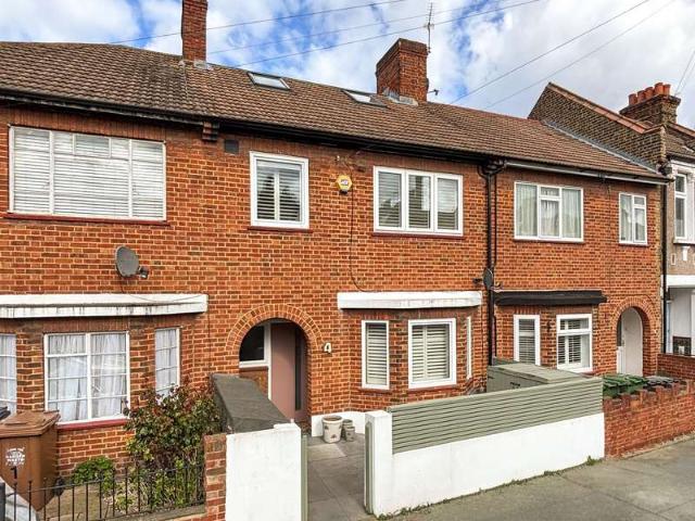4 Bedroom Property