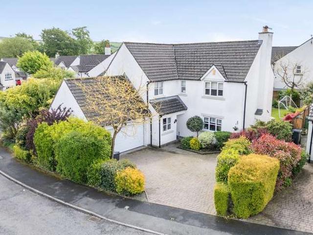 4 Bedroom Property