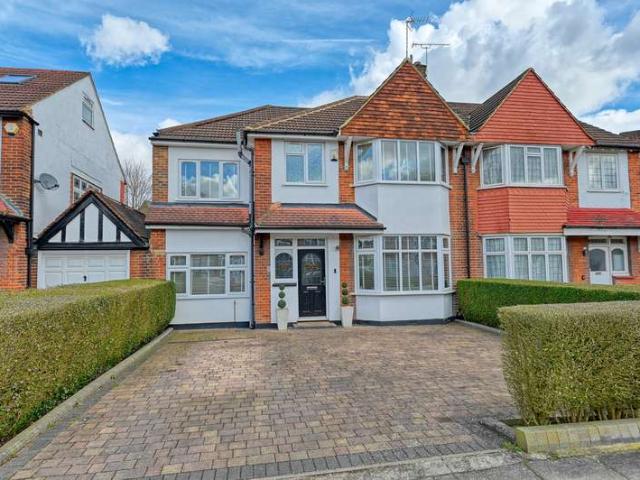 4 Bedroom Property