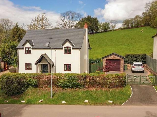4 Bedroom Property