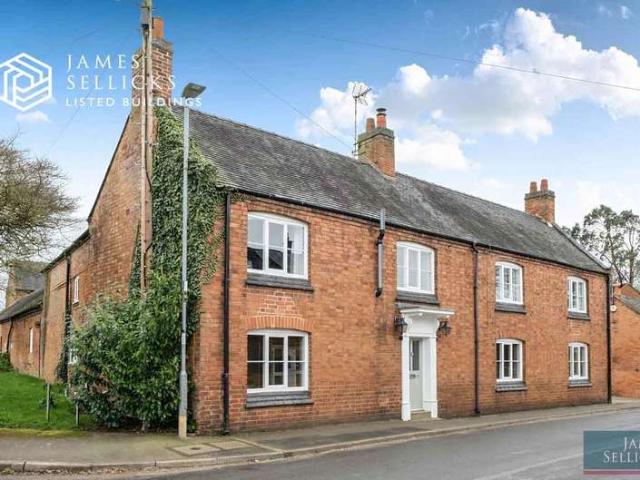 4 Bedroom Property