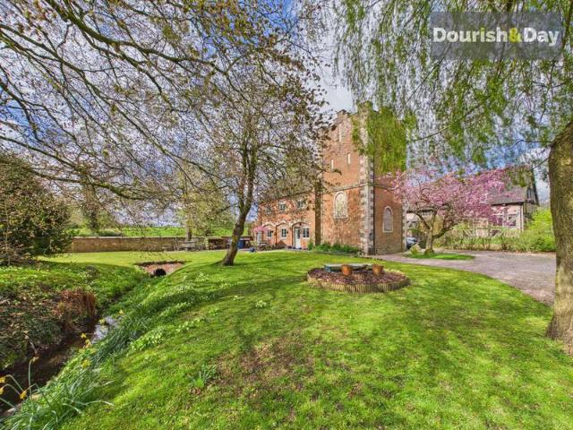 4 Bedroom Property