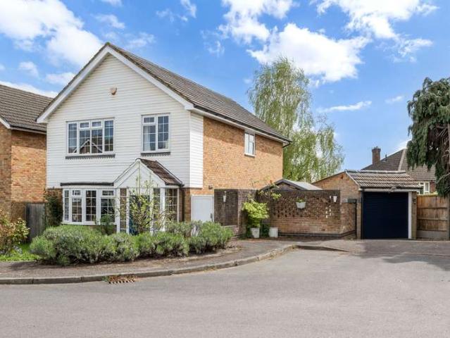 4 Bedroom Property