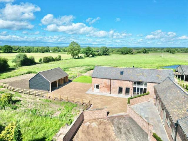 4 Bedroom Property