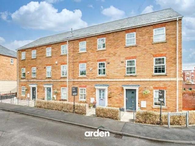 4 Bedroom Property
