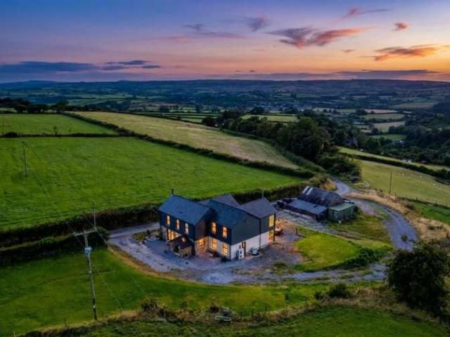 4 Bedroom Property