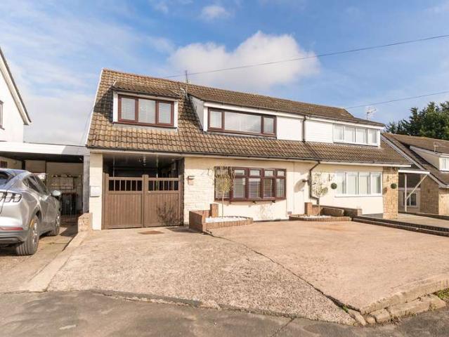 4 Bedroom Property