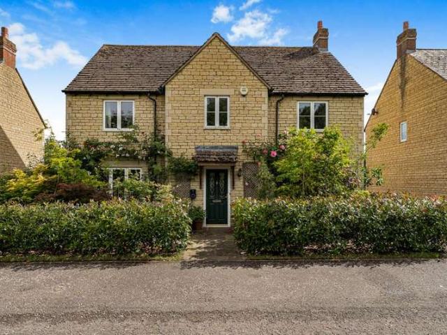 4 Bedroom Property