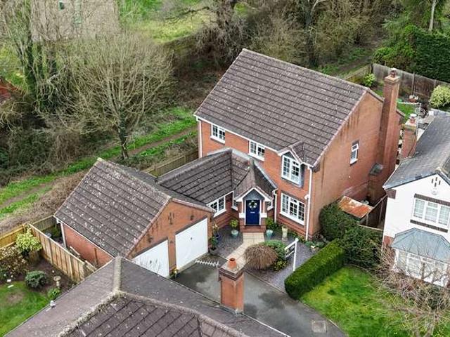 4 Bedroom Property