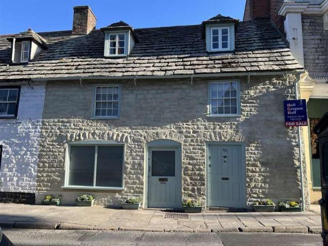 4 Bedroom Property