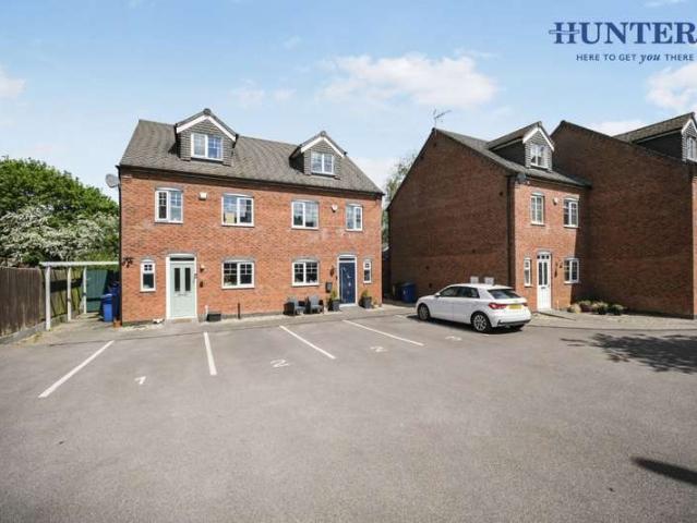 4 Bedroom Property