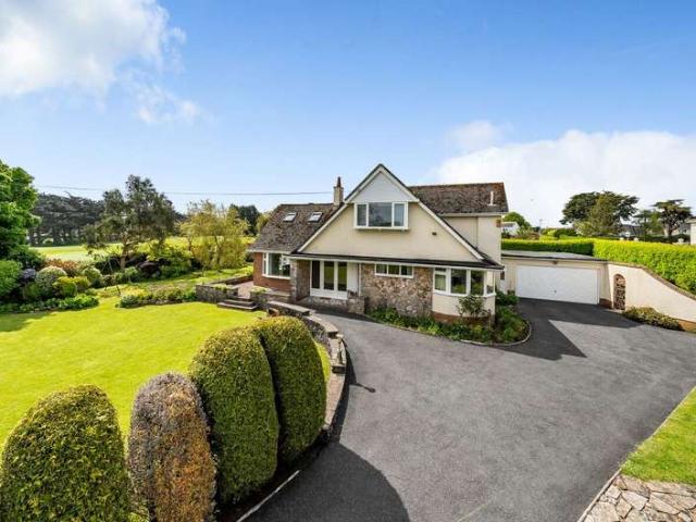 4 Bedroom Property