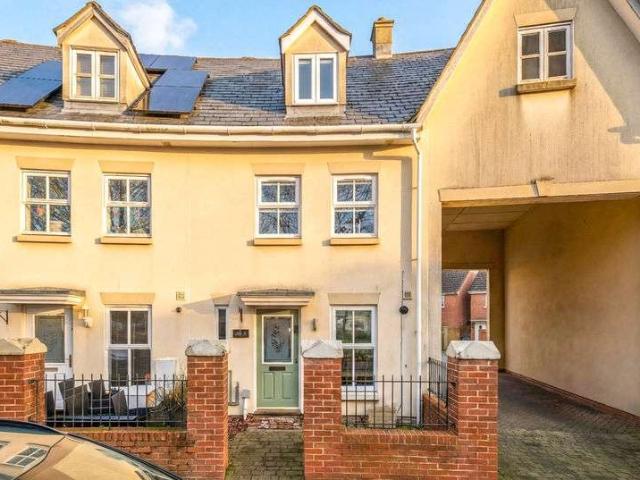 4 Bedroom Property