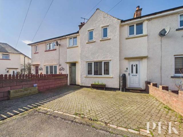 4 Bedroom Property