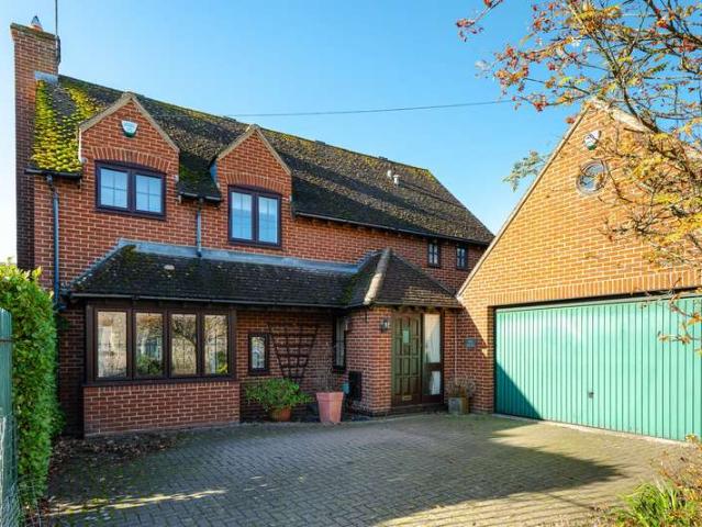4 Bedroom Property