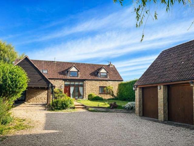 4 Bedroom Property