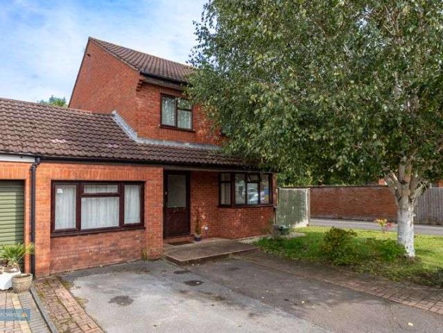 4 Bedroom Property