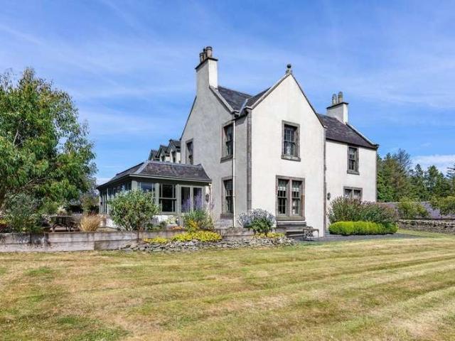4 Bedroom Property