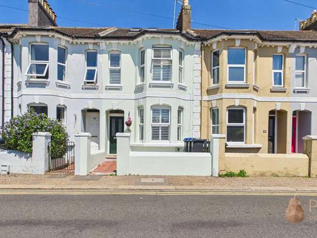 4 Bedroom Property