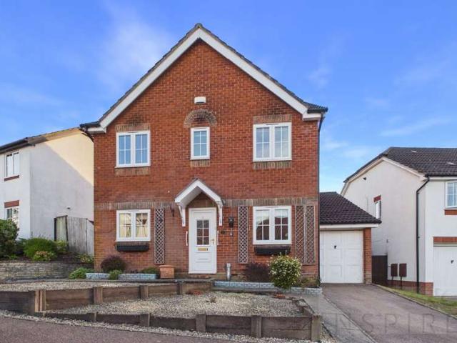 4 Bedroom Property