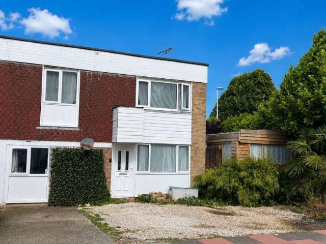 4 Bedroom Property