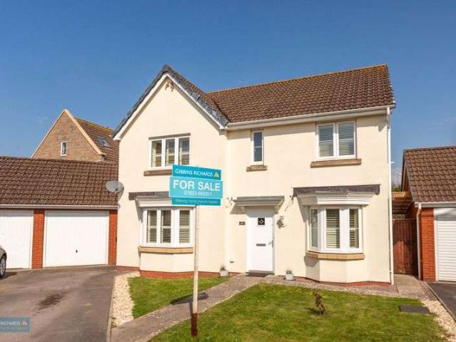 4 Bedroom Property