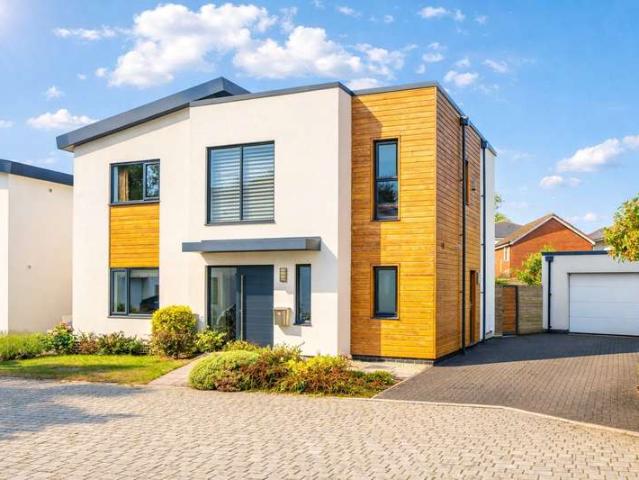 4 Bedroom Property