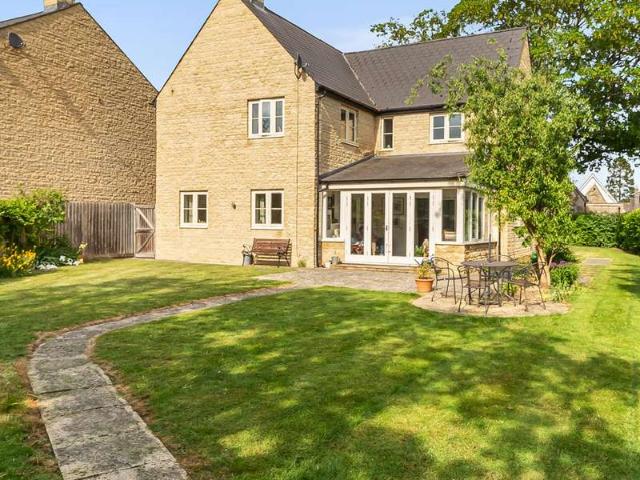 4 Bedroom Property