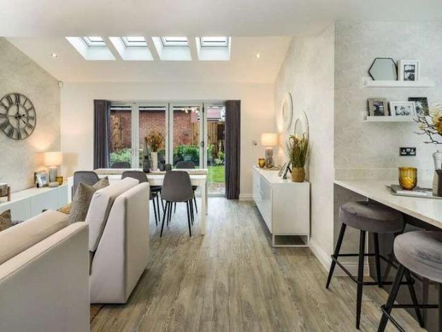 4 Bedroom Property