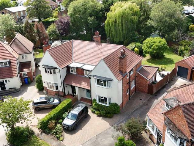 4 Bedroom Property