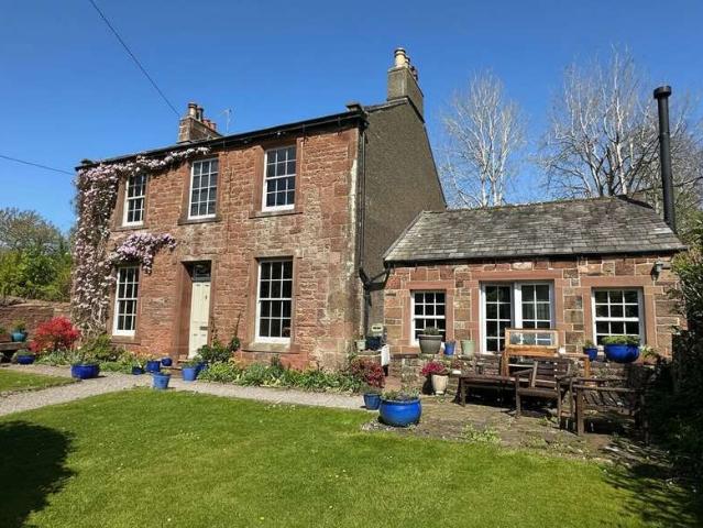 4 Bedroom Property