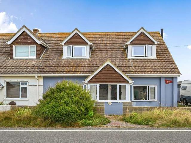 4 Bedroom Property