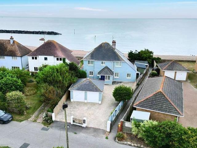 4 Bedroom Property